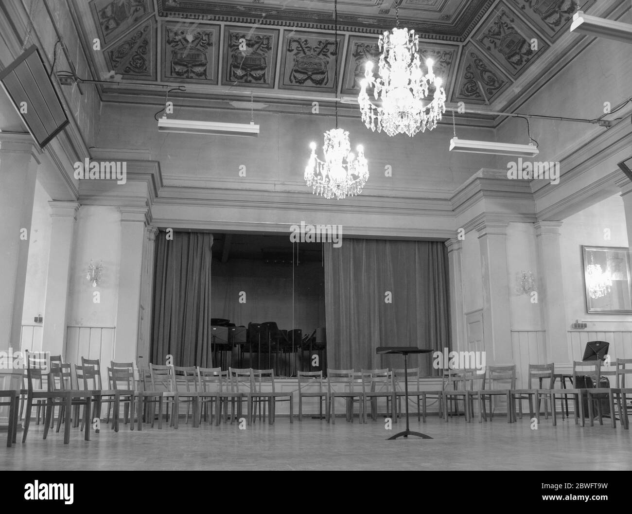 Colditz Castle - Schoss Colditz - WWII allied prisoner of War theatre ...