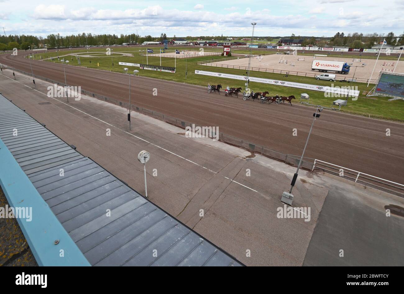 Mantorp, Sweden 20200516 Trotting race V75 on an empty Mantorp ...
