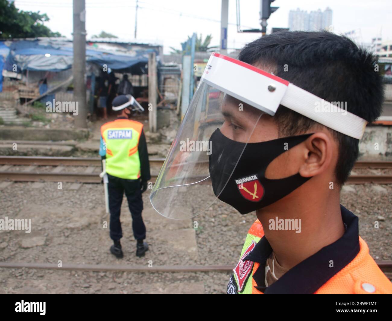 Health guard facemasks hi-res stock photography and images - Alamy