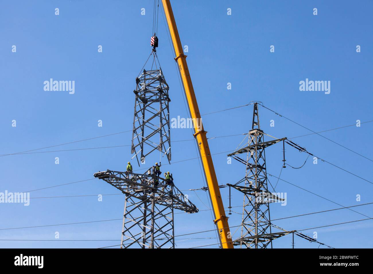 erection of high voltage pylons in Herdecke, here the network operator ...