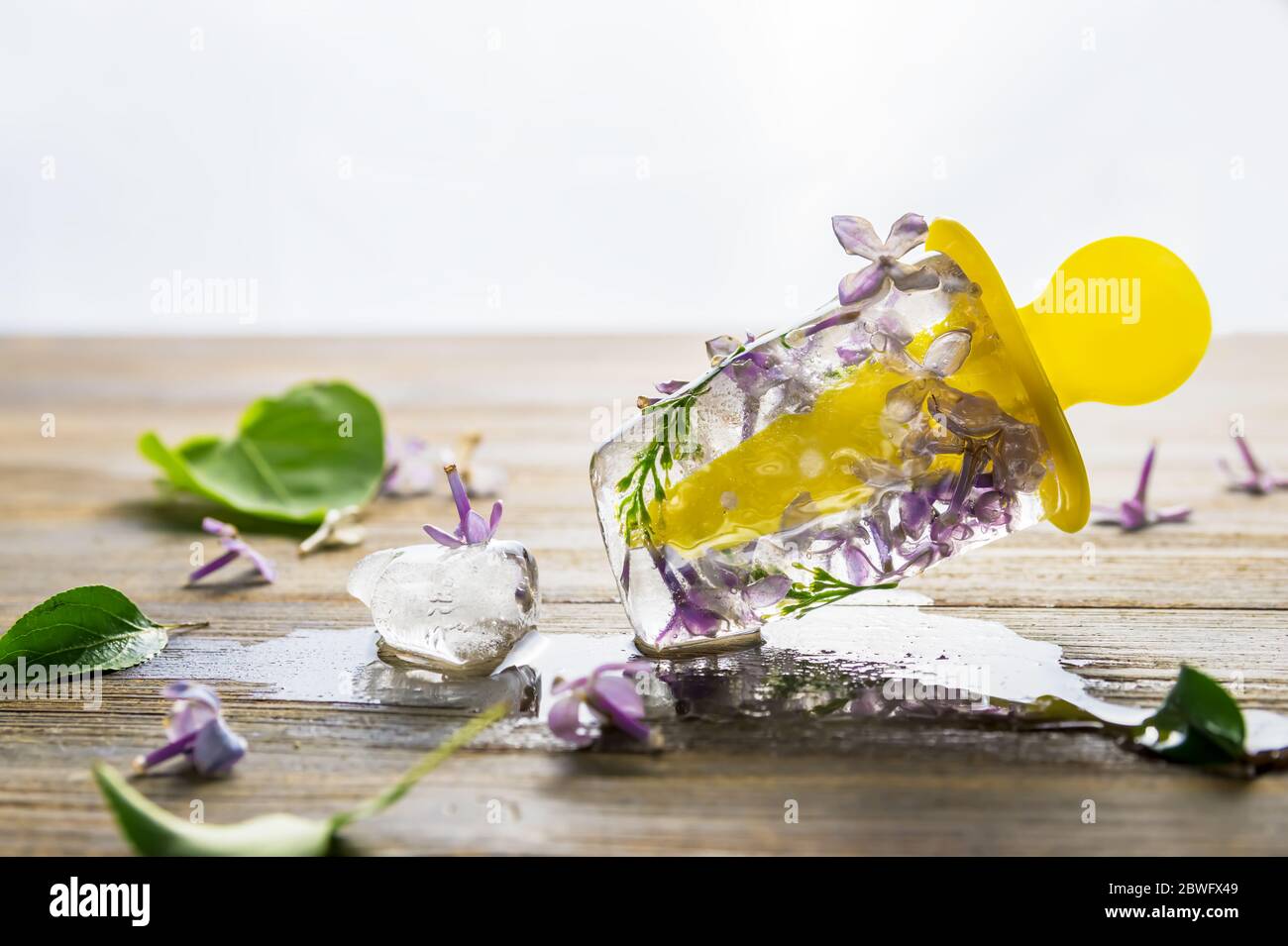 Spring ice cream hi-res stock photography and images - Alamy