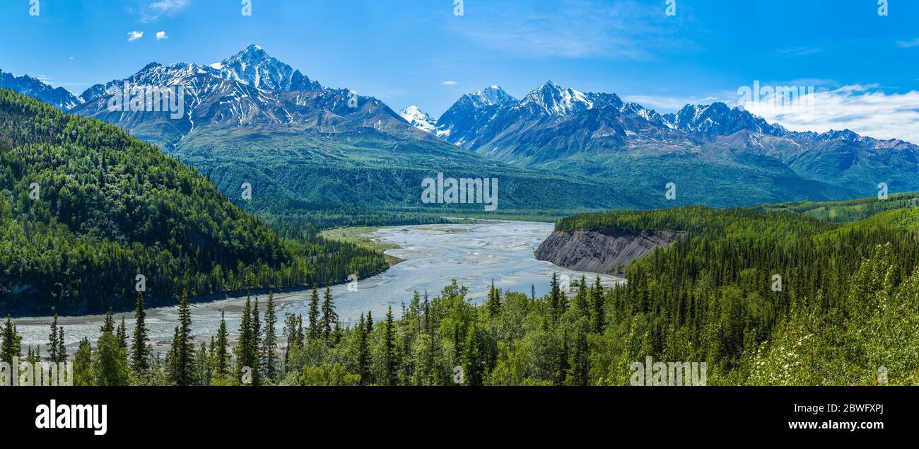 Scenic landscape of Matanuska River along Glenn Highway between ...