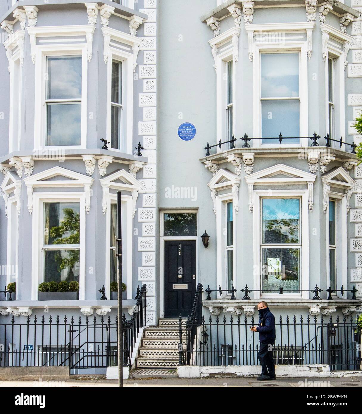 House at 120 Cheyne Walk, Chelsea, London, SW10 0ES, with English ...