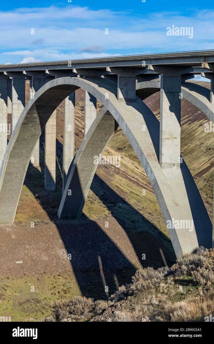Fred G. Redmon Bridge, aka Selah Creek Bridge, over Selah Creek on ...