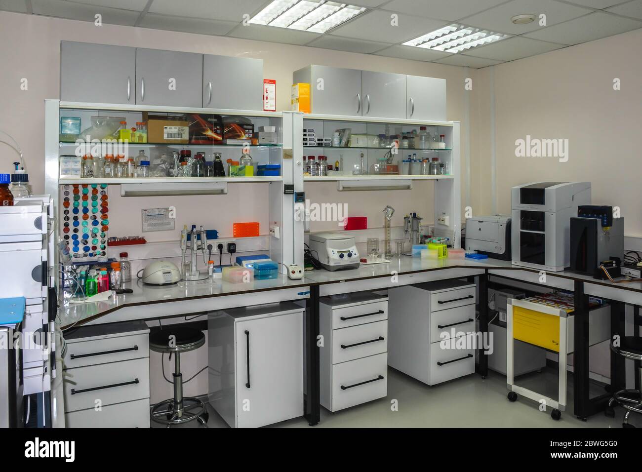 Modern Laboratory