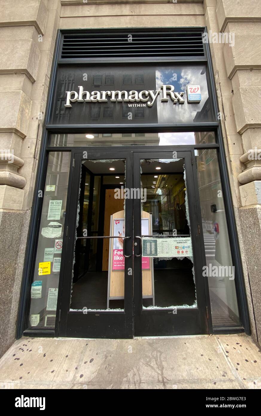 NE YORK, NY- JUNE 1: View of Duane Reade Pharmacy as it was vandalized ...