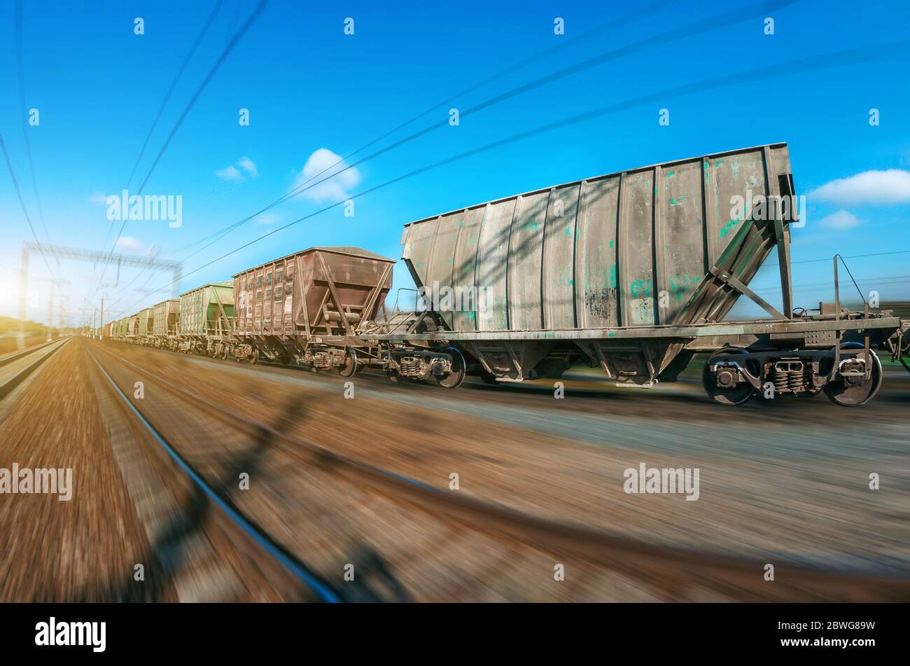 Hopper car hi-res stock photography and images - Alamy