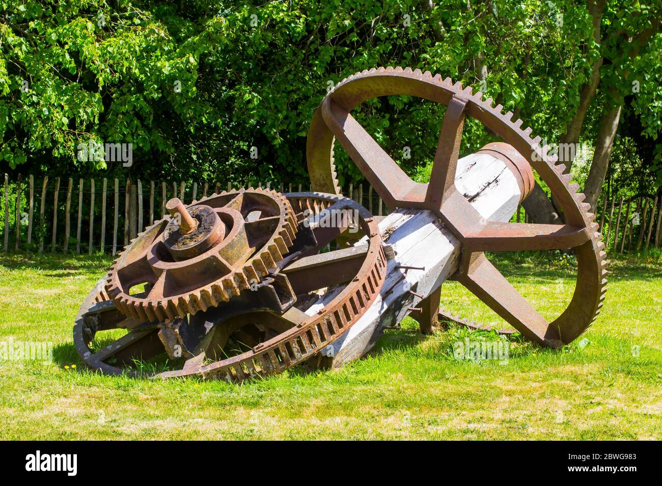 Drive mechanism hi-res stock photography and images - Alamy