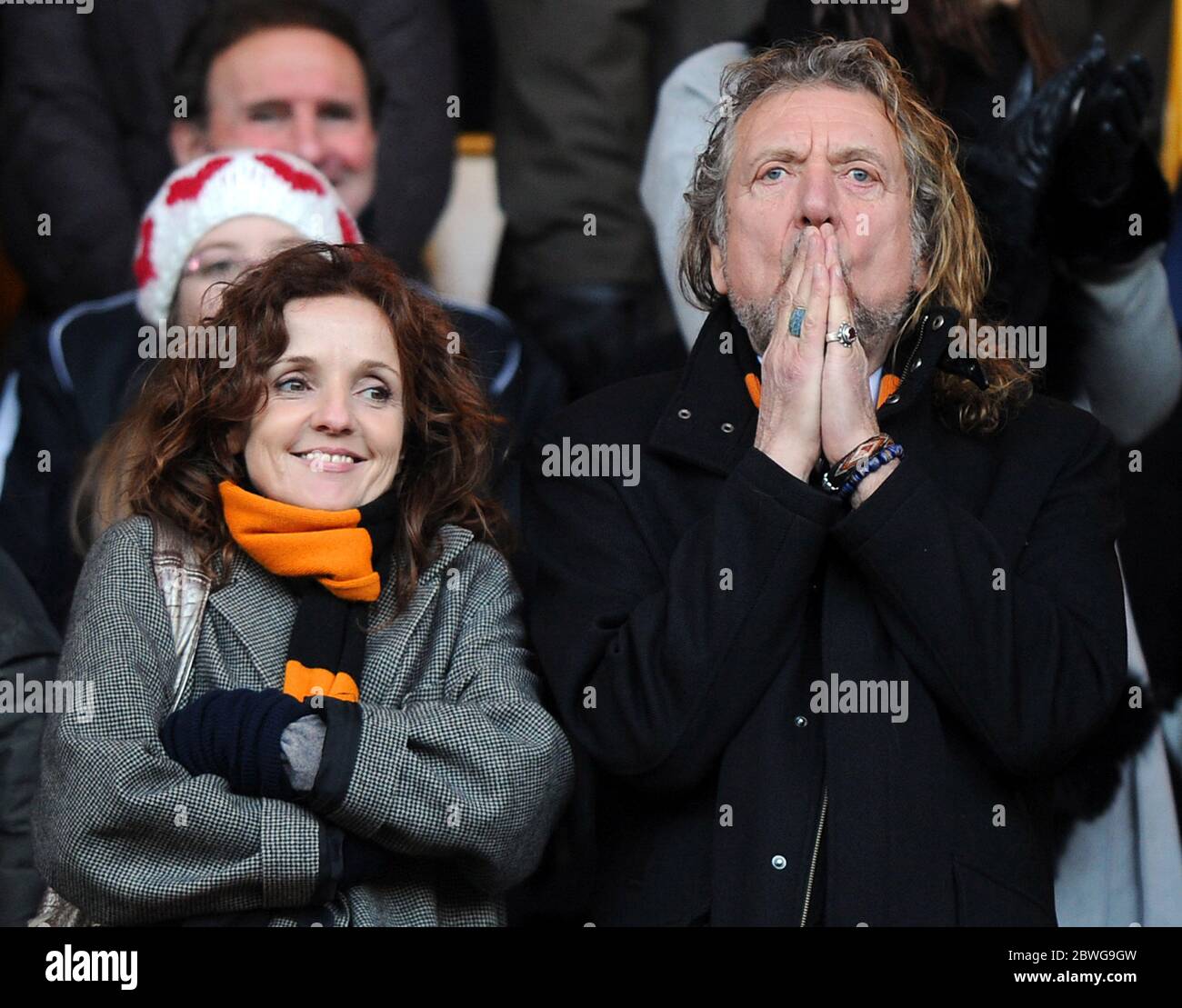 Robert plant watching wolves hi-res stock photography and images - Alamy