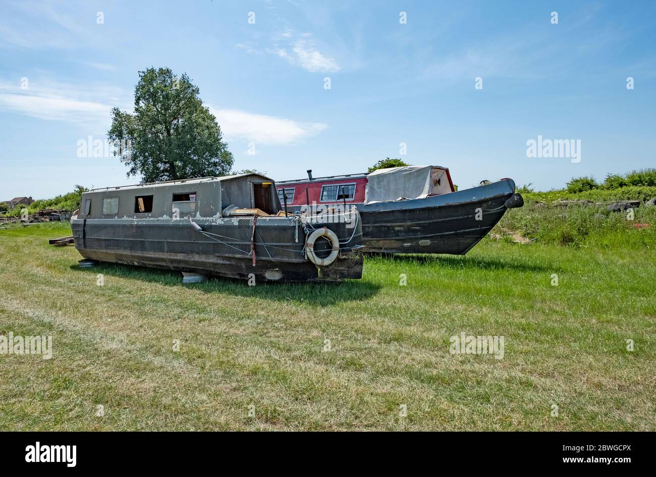 Old narrow boats hi-res stock photography and images - Alamy Old narrow boats hi-res stock photography and images - Alamy