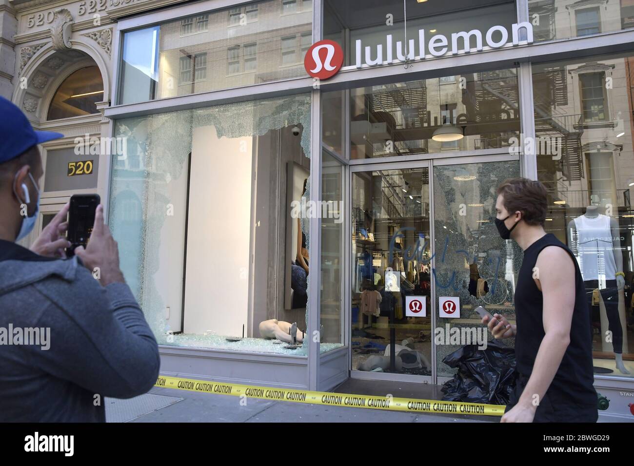 New York, United States. 01st June, 2020. Damage to the Lululemom ...