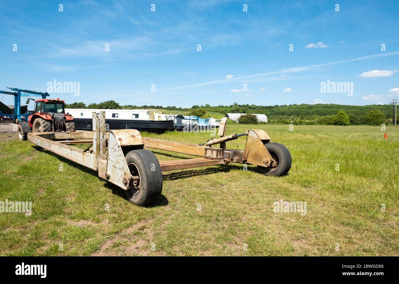Low bed trailer hi-res stock photography and images - Alamy