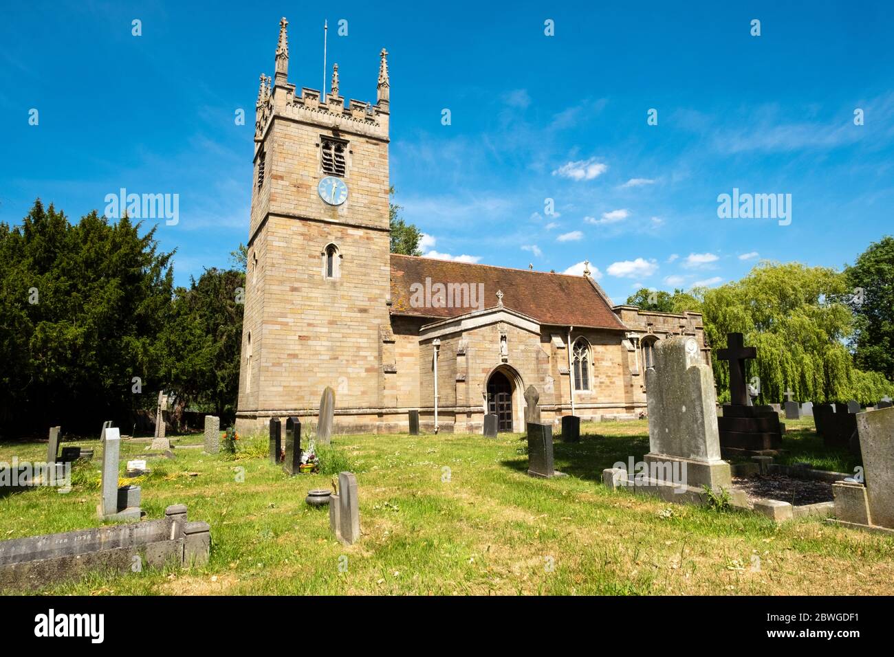 Typical english churches hi-res stock photography and images - Alamy