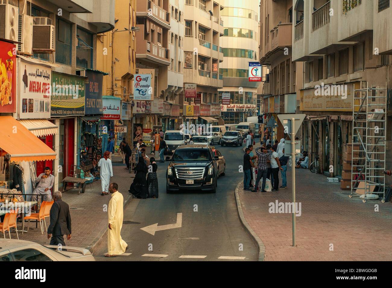 DUBAI, February 2020 : Deira streets with local people, new and old ...