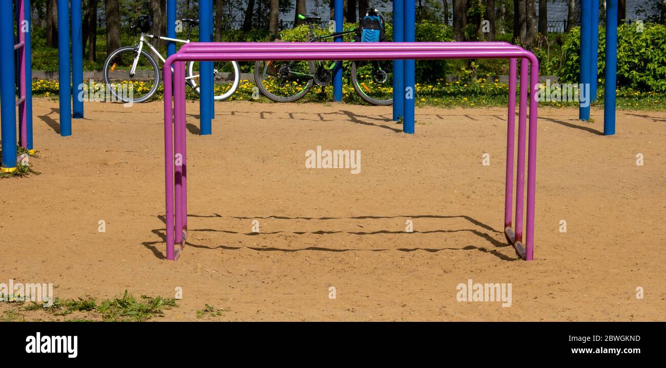 Sports horizontal bar bars street hi-res stock photography and images ...