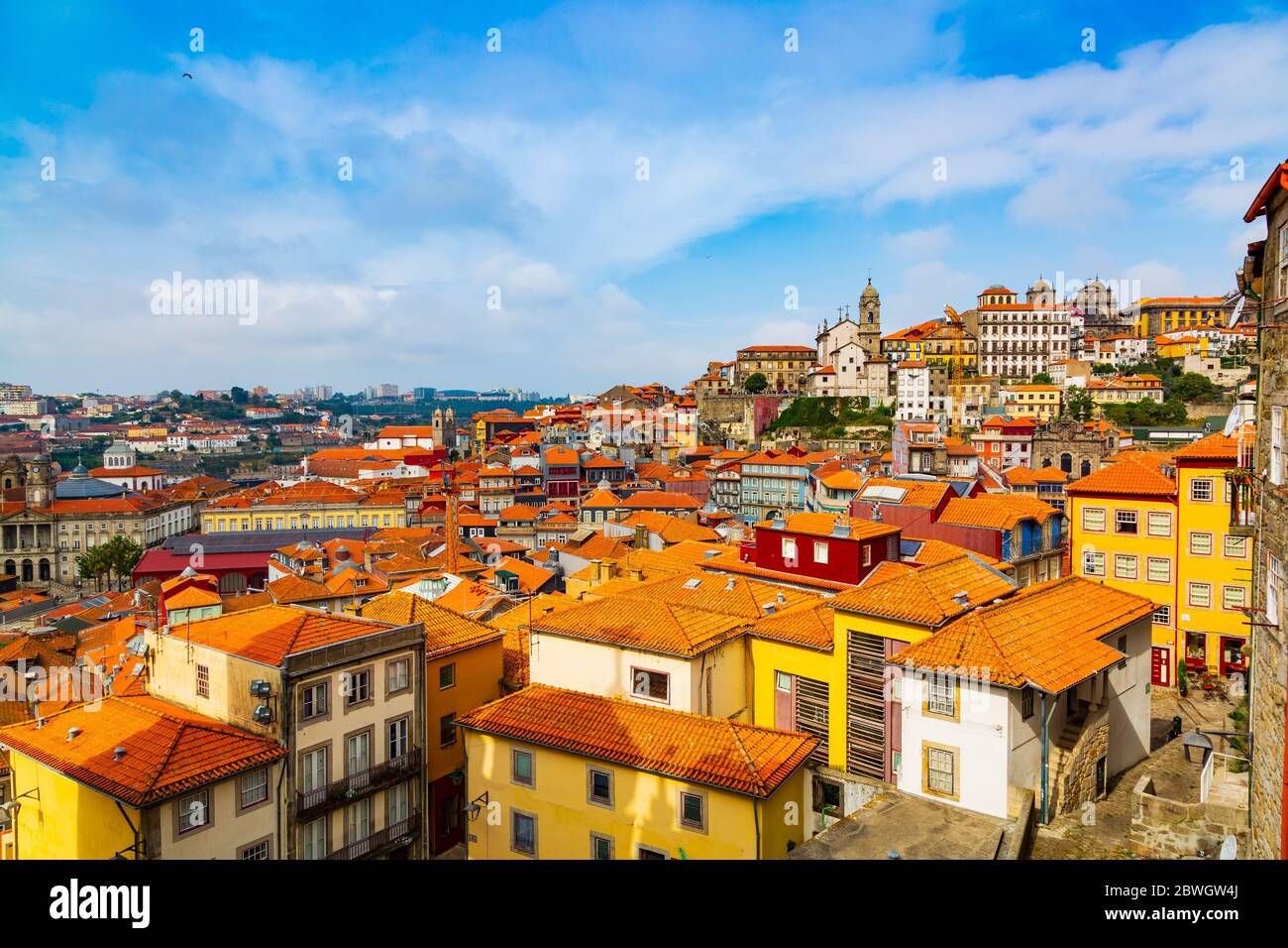 Rooftop buildings architecture hi-res stock photography and images - Alamy