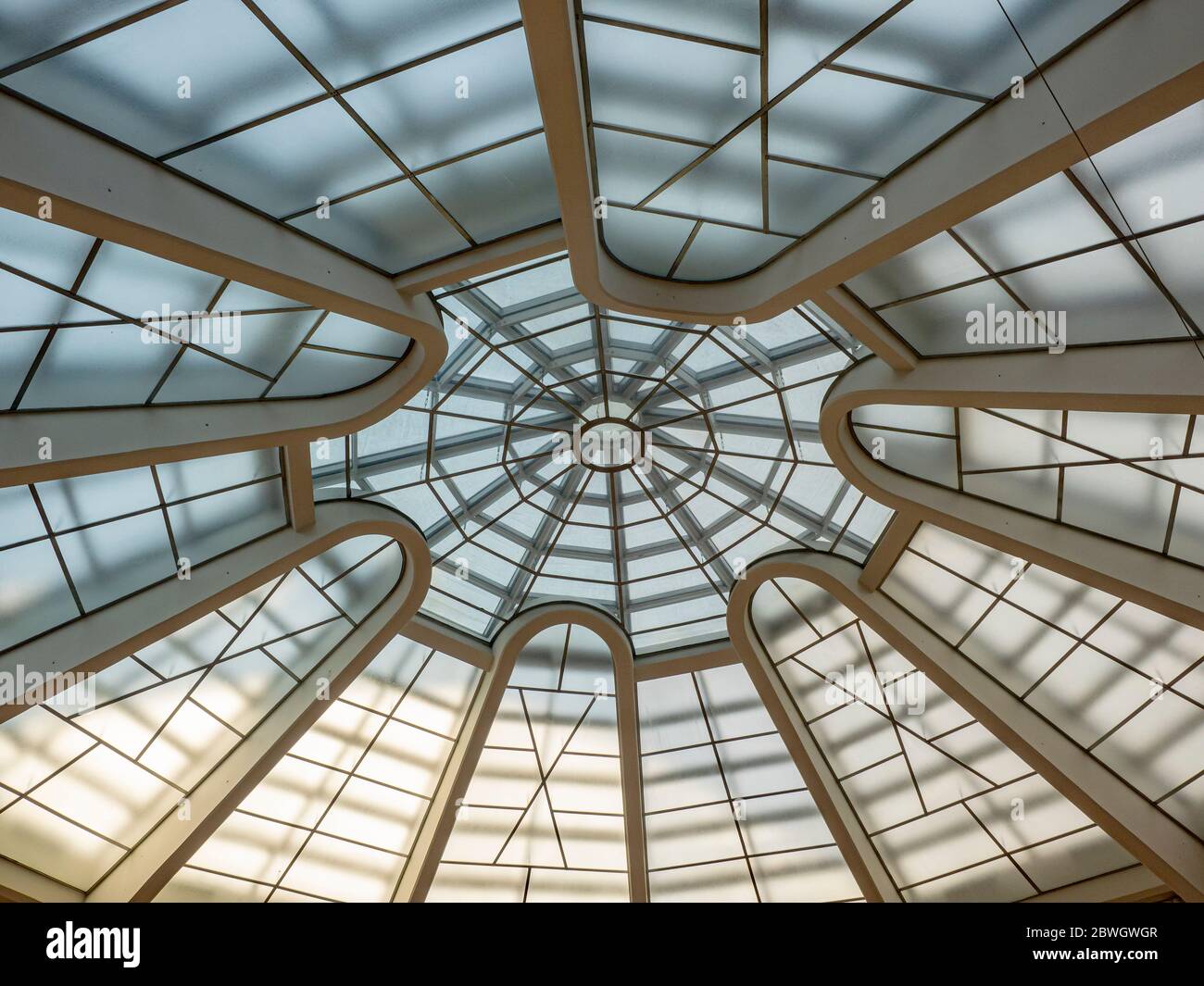 Skylight Guggenheim Museum High Resolution Stock Photography and Images ...