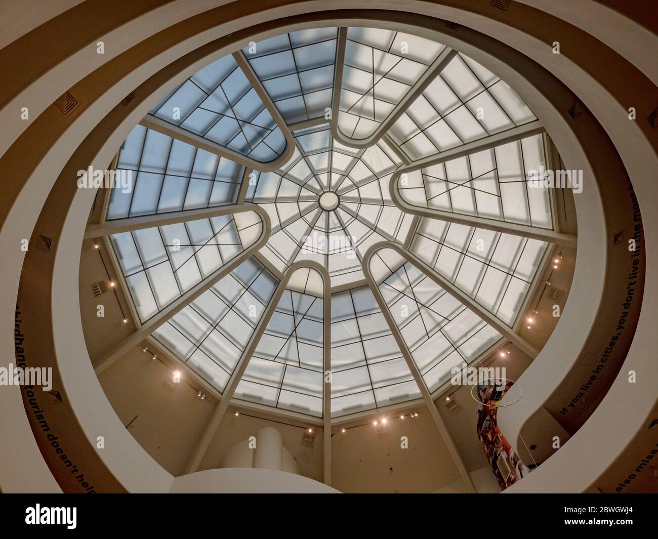 Skylight Guggenheim Museum High Resolution Stock Photography and Images ...