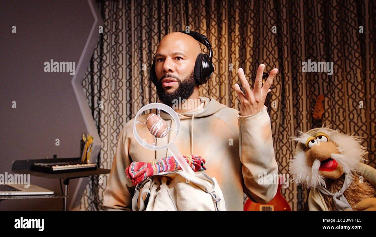 FRAGGLE ROCK: ROCK ON!, from left: Common, Uncle Traveling Matt, A ...