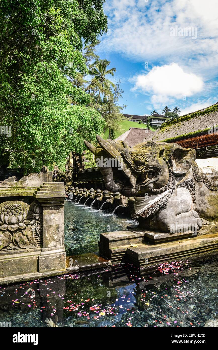 Tampak spring temple hi-res stock photography and images - Alamy