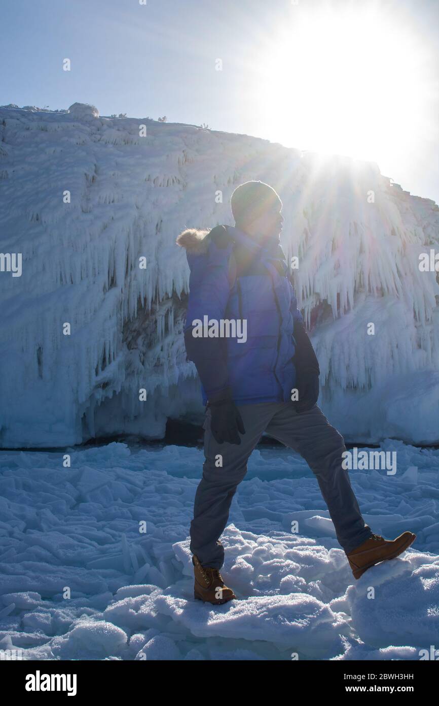 Siberia winter people walking hi-res stock photography and images - Alamy