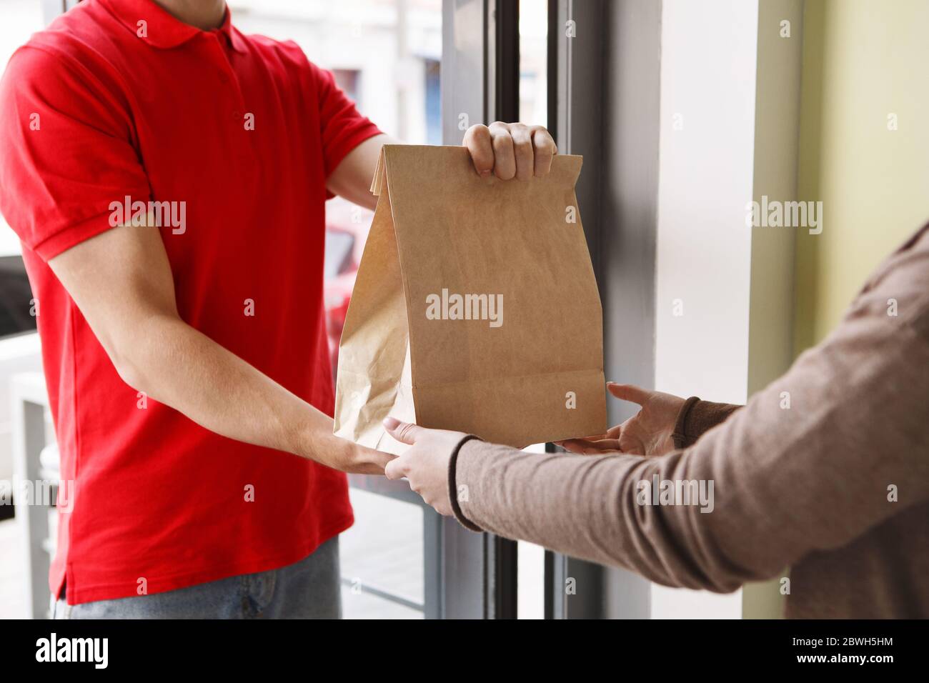 Takes order hi-res stock photography and images - Alamy