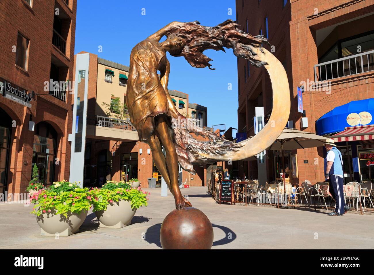 Sunrise by Bobbie Carlyle on Writers Square,16th Street Mall,Denver ...