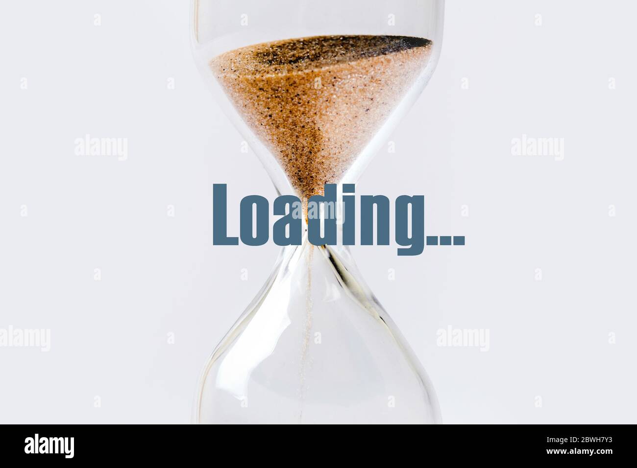 Hourglass loading hi-res stock photography and images - Alamy