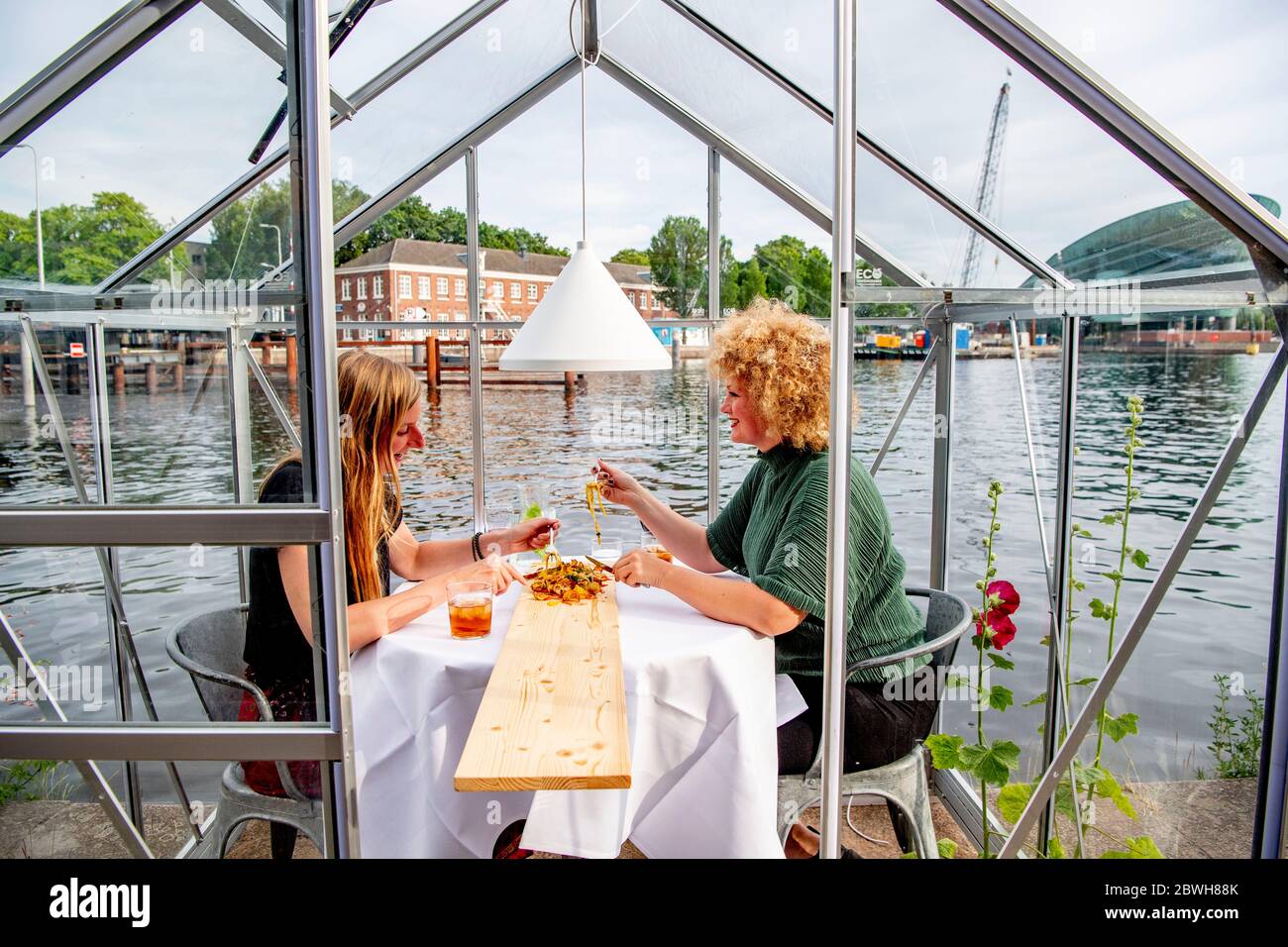Mediamatic hi-res stock photography and images - Alamy