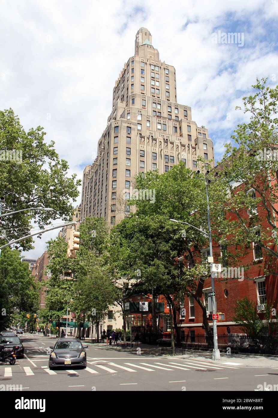 One Fifth Avenue, Art Deco residential skyscraper in the Washington ...