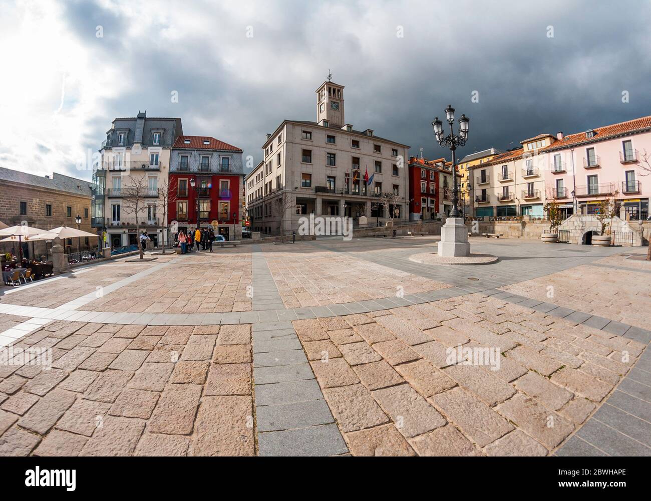 Plaza de la Constitución. San Lorenzo de El Escorial. Madrid. España ...