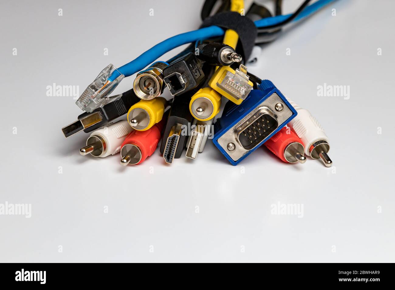 Cutting wires plug hi-res stock photography and images - Alamy