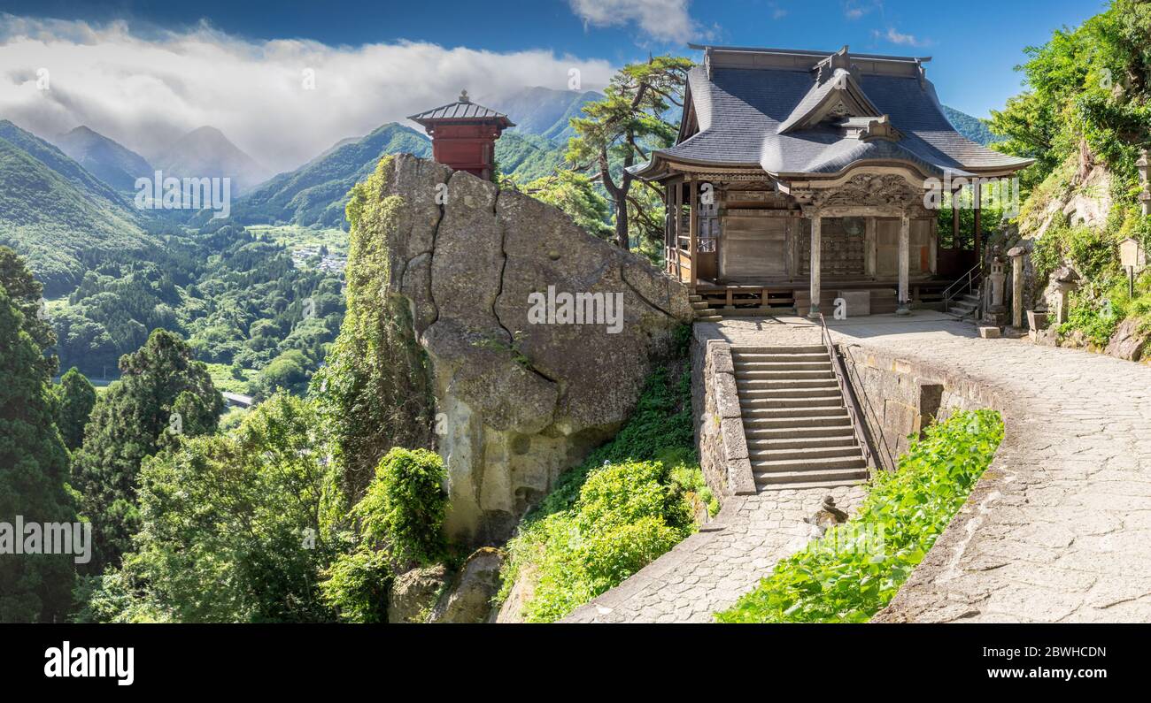 Temple yamadera hi-res stock photography and images - Alamy