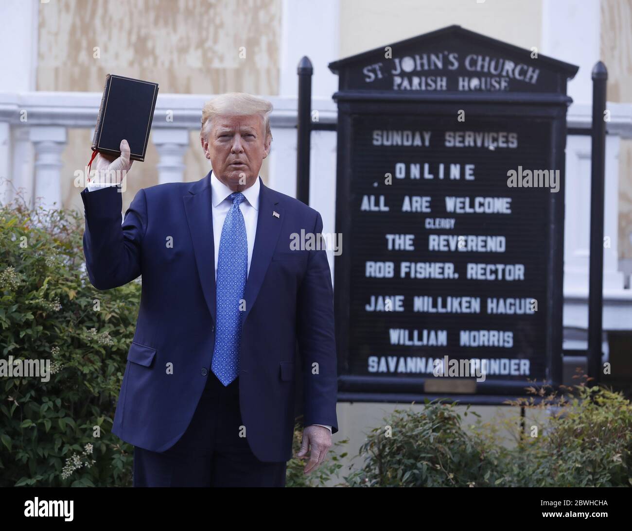 Trump st john's church 2020 hi-res stock photography and images - Alamy