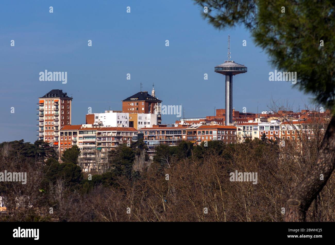 Faro de moncloa hi-res stock photography and images - Alamy