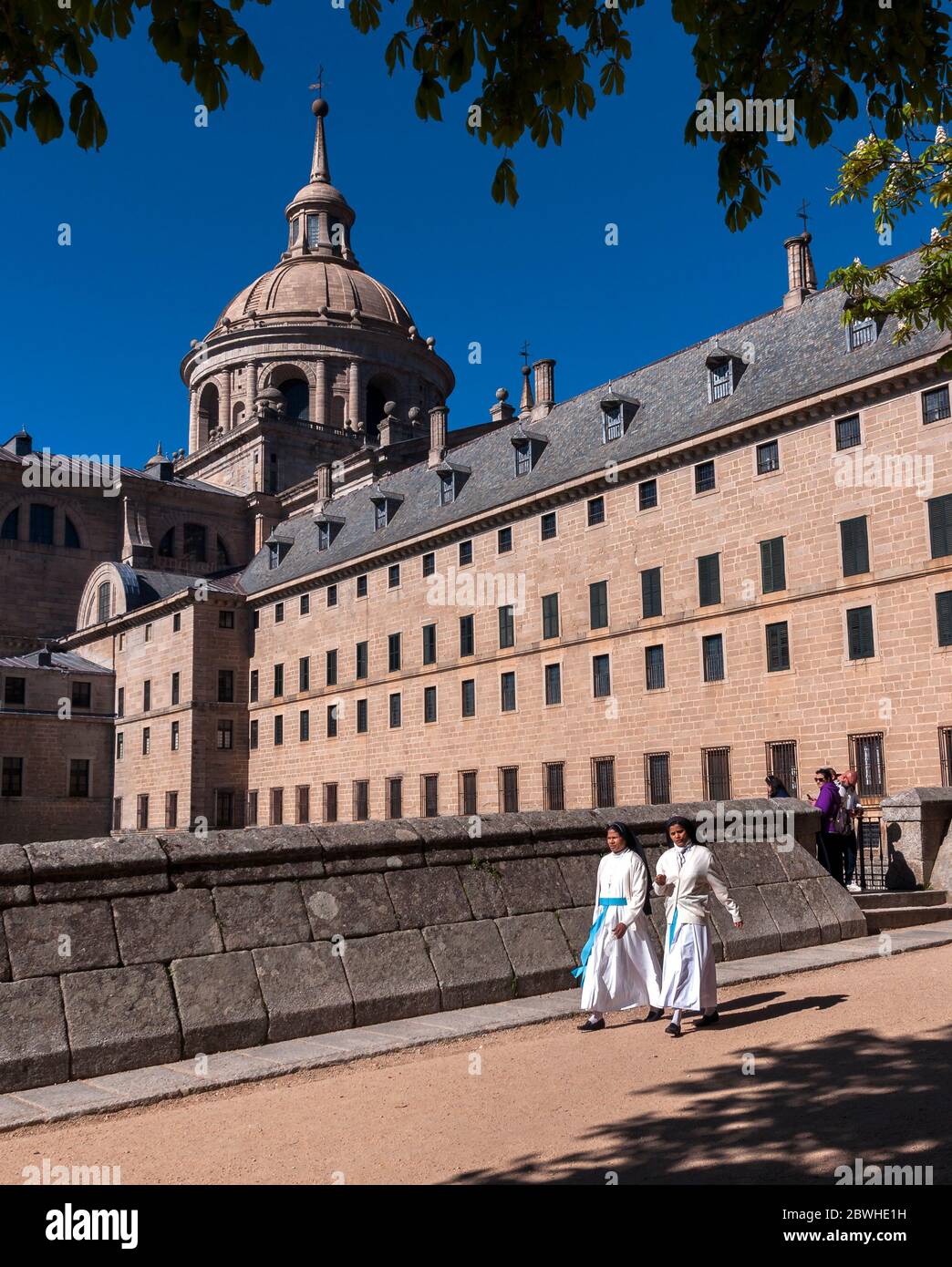 Real nun hi-res stock photography and images - Alamy