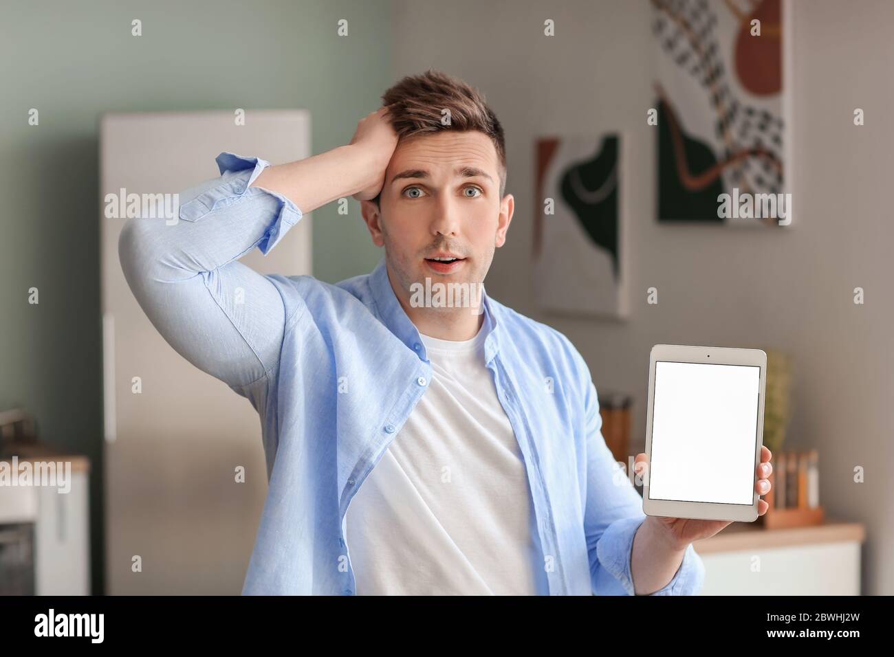 Kitchen gadget confused hi-res stock photography and images - Alamy