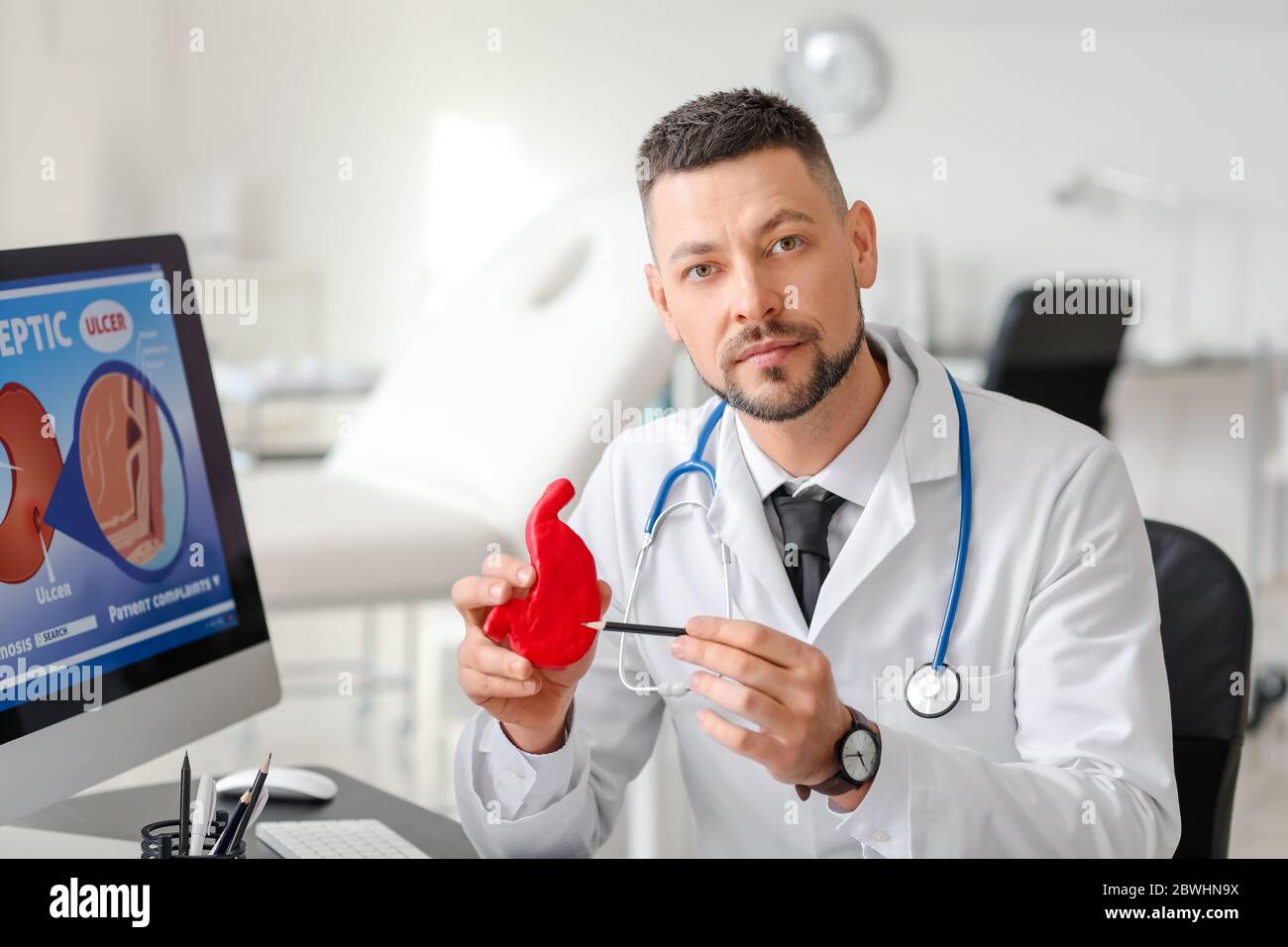 Gastroenterologist hi-res stock photography and images - Alamy