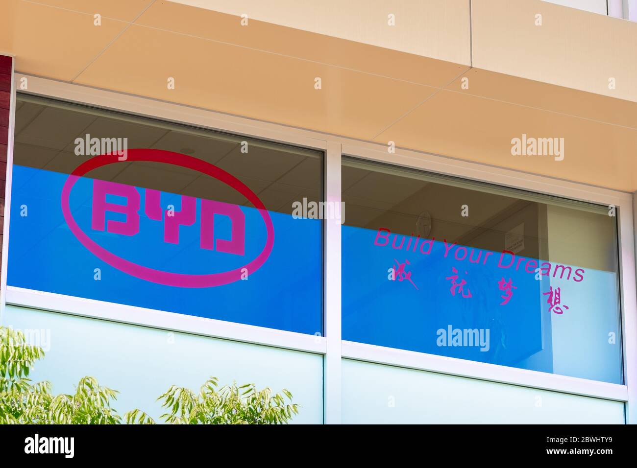 Byd electronics america corporation hi-res stock photography and images ...