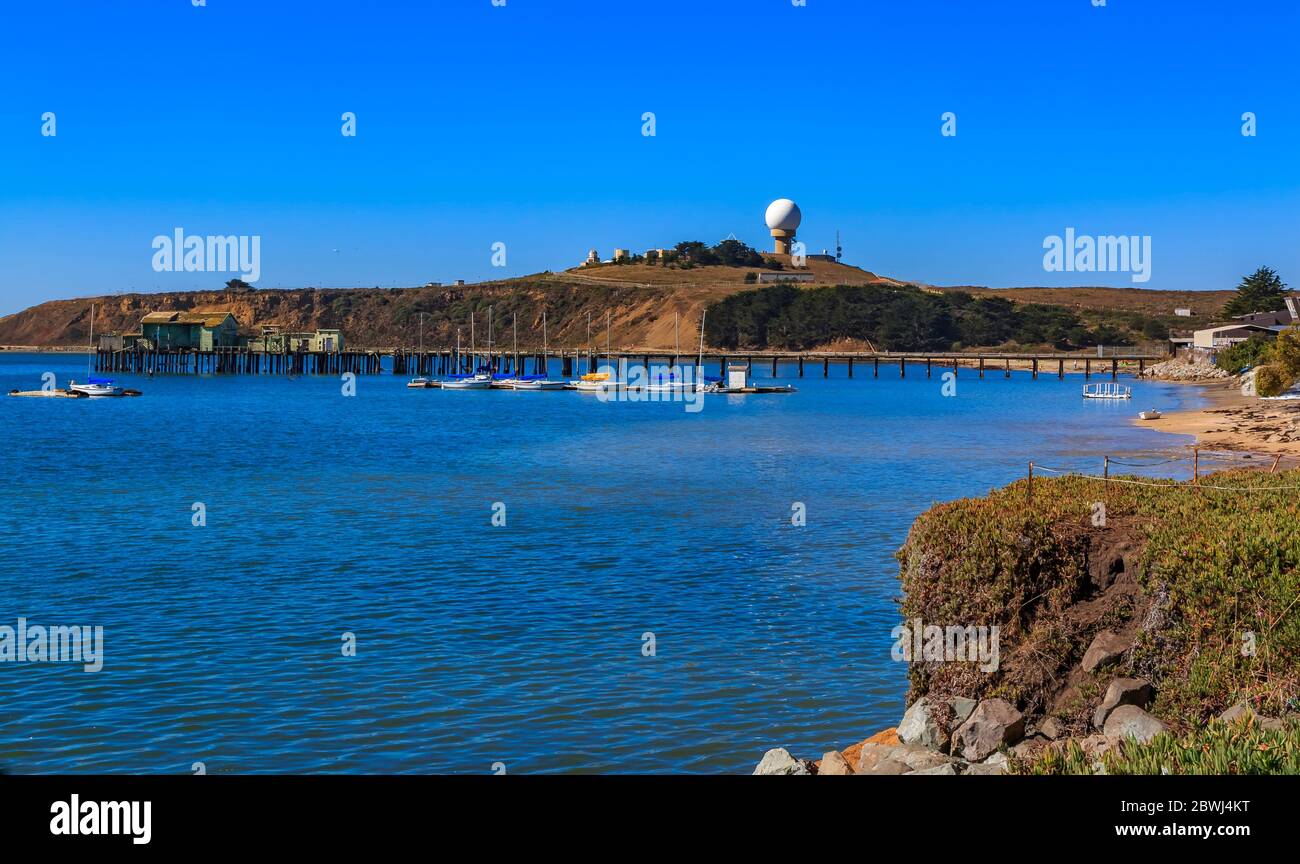 View onto the in Princeton Pillar Point Air Force tracking station ...