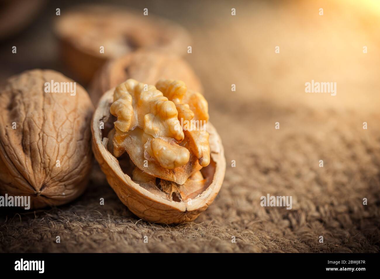 Walnuts texture hi-res stock photography and images - Alamy