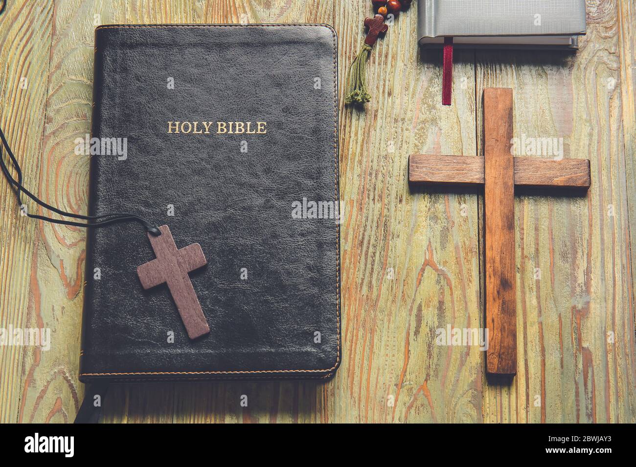 Flat lay bible hi-res stock photography and images - Alamy