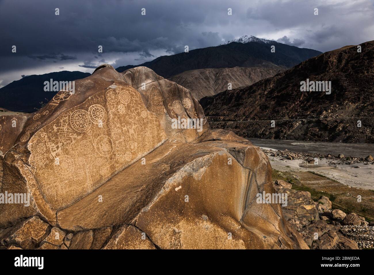 Ancient rock engravings, Indus valley, Chilas, Gilgit-Baltistan ...