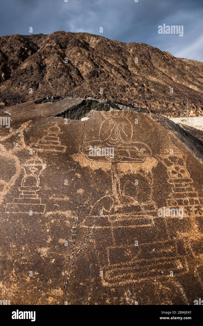 Ancient rock engravings, Indus valley, Chilas, Gilgit-Baltistan ...