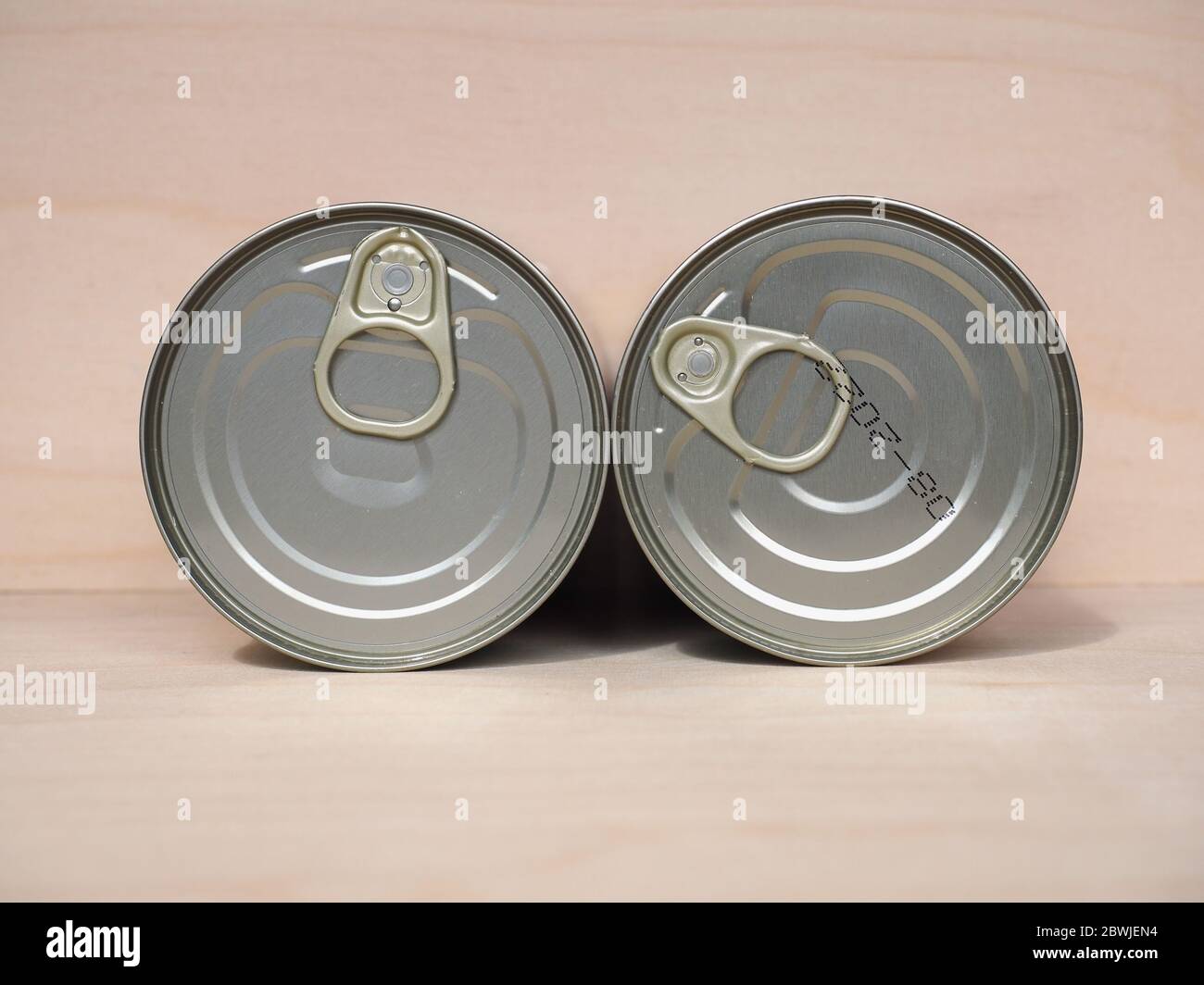 tin can for tinned canned food conservation Stock Photo - Alamy