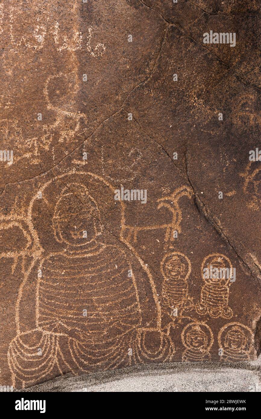 Ancient rock engravings, Indus valley, Chilas, Gilgit-Baltistan ...
