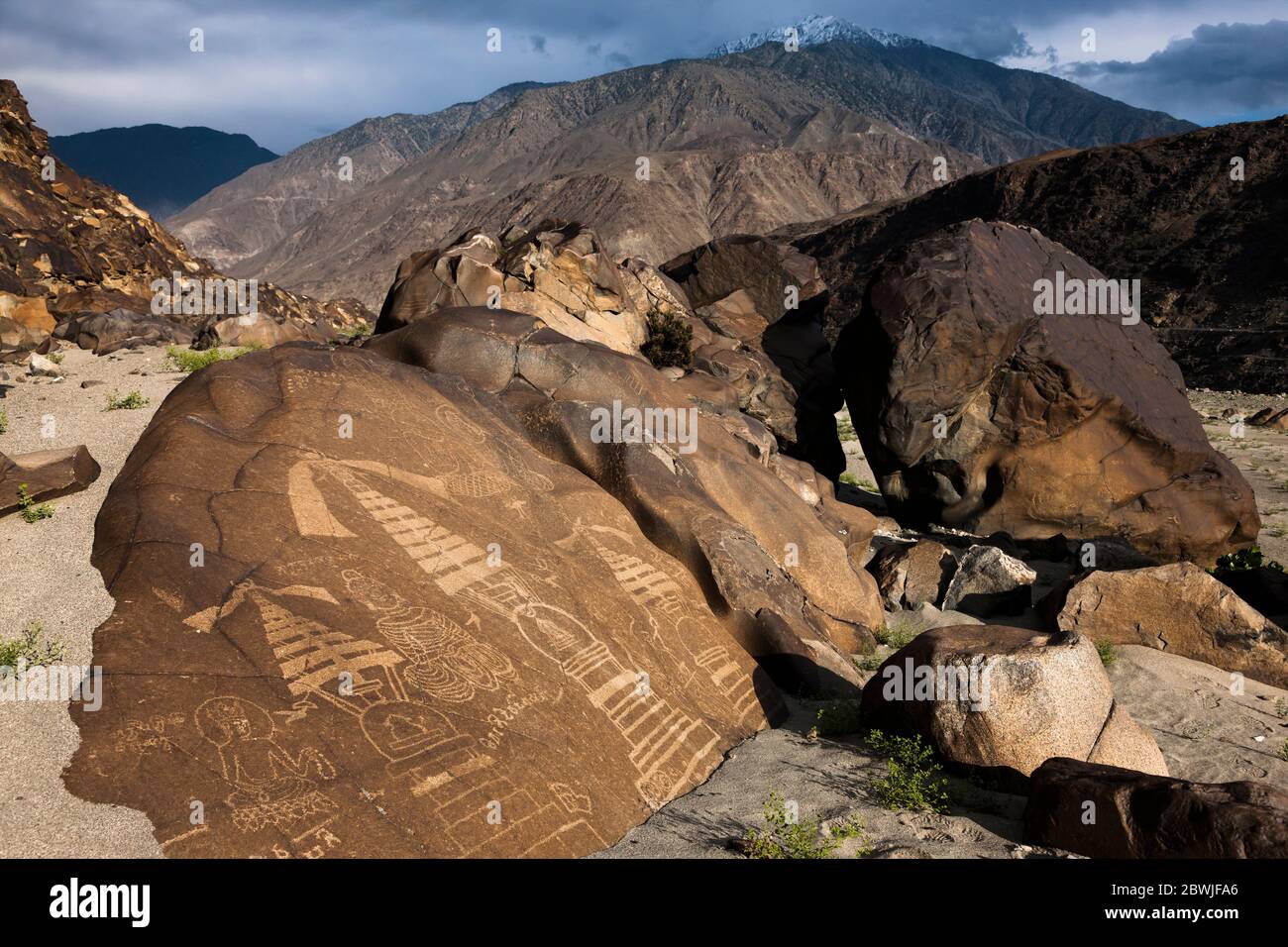Ancient rock engravings, Indus valley, Chilas, Gilgit-Baltistan ...