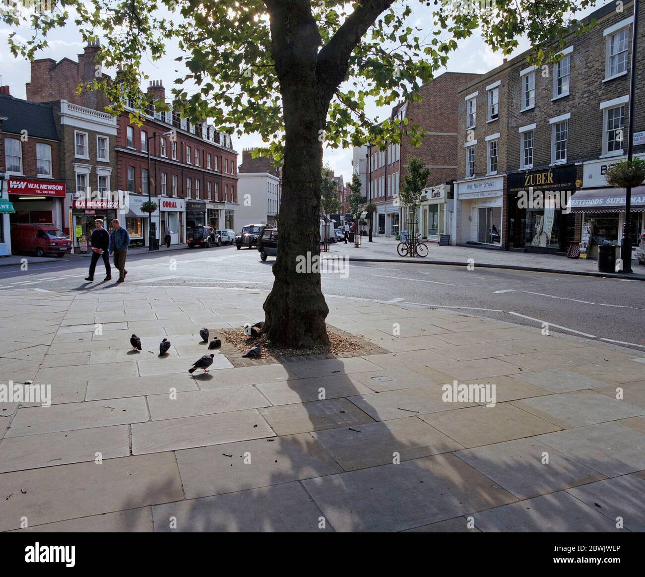 Street scene in Orange Square, Pimlico, London, south East England, UK ...