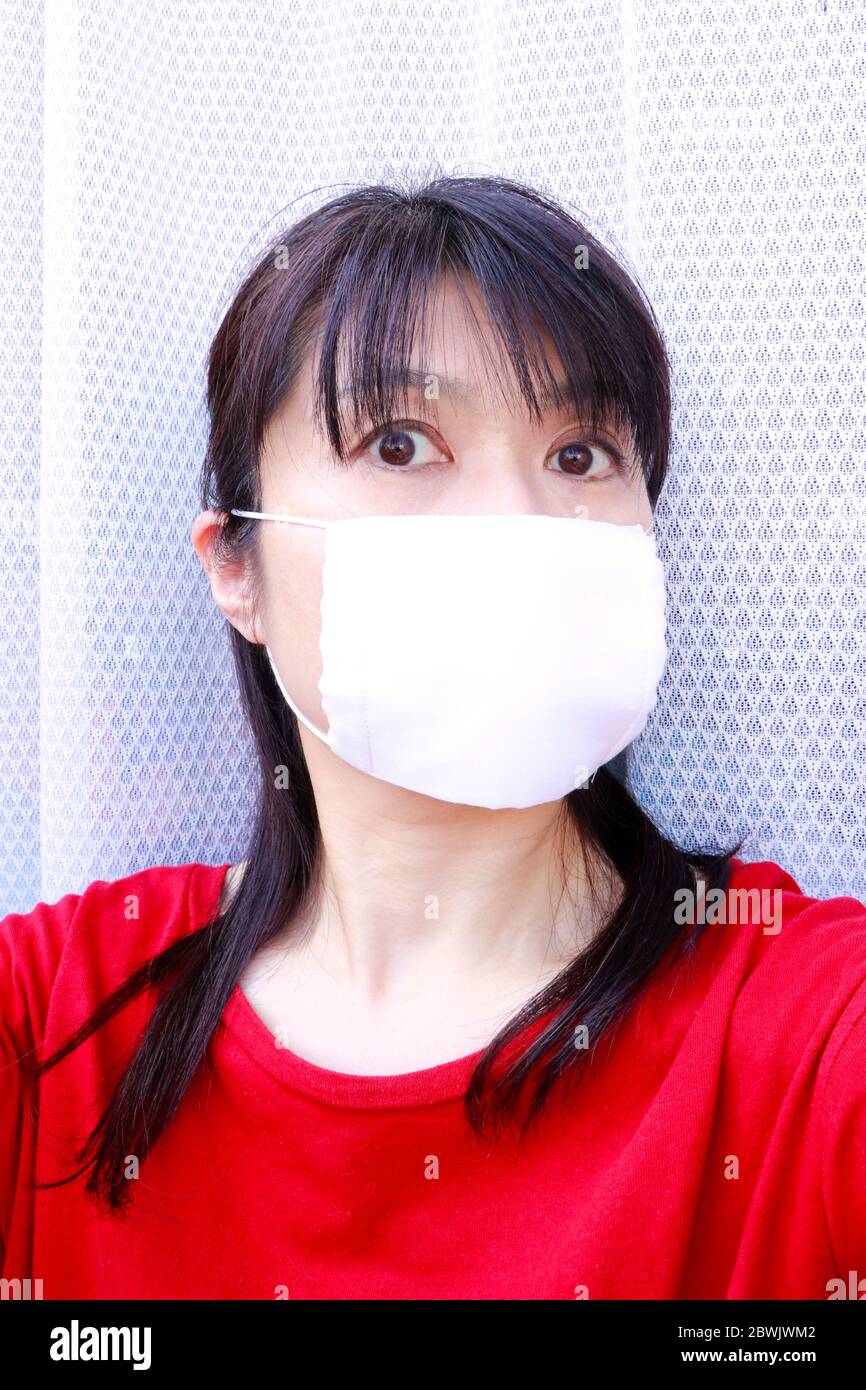 The mask known as Abenomask finally began distribution at the end of ...