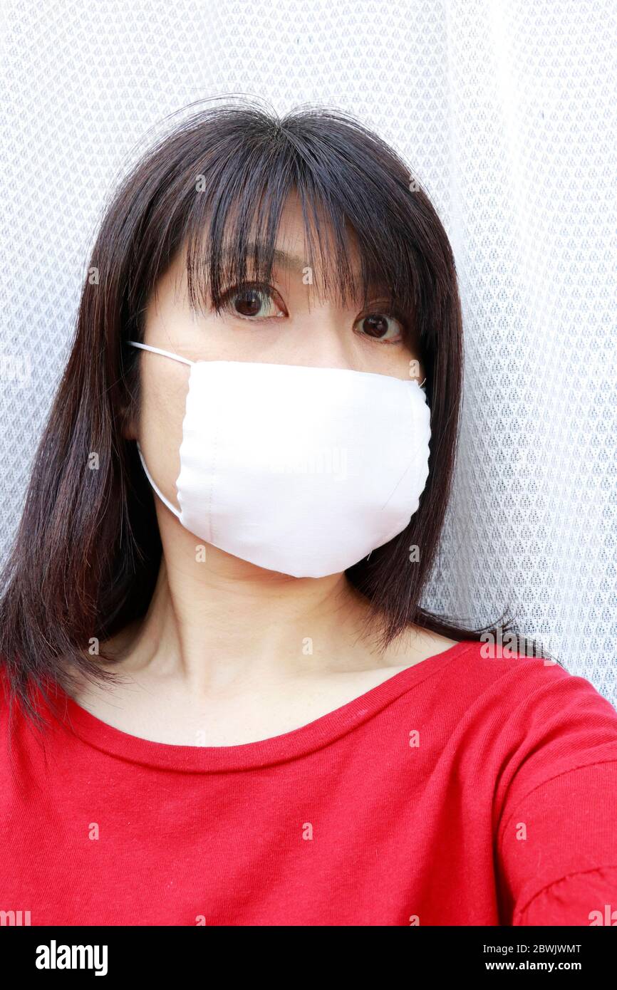 The mask known as Abenomask finally began distribution at the end of ...